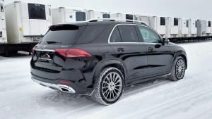 Black Mercedes-Benz GLE 300 2019 in Vilnius, with an engine capacity of 1.95 L and mileage of 233 thousand km for 41990 €, photo 13 on AUTOMOTO.COM.LV