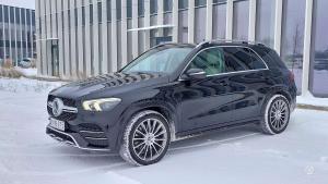 Melns Mercedes-Benz GLE 300 2019 Viļņa, ar dzinēja tilpumu 1.95 L un nobraukumu 234 tūkst. km par 35990 €, foto 5 vietnē AUTOMOTO.COM.LV