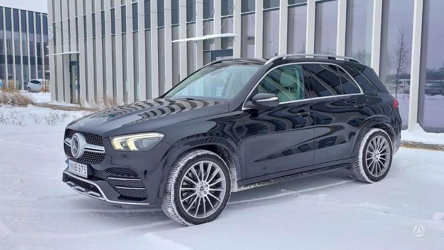 Melns Mercedes-Benz GLE 300 2019 Viļņa, ar dzinēja tilpumu 1.95 L un nobraukumu 234 tūkst. km par 35990 €, foto 5 vietnē AUTOMOTO.COM.LV