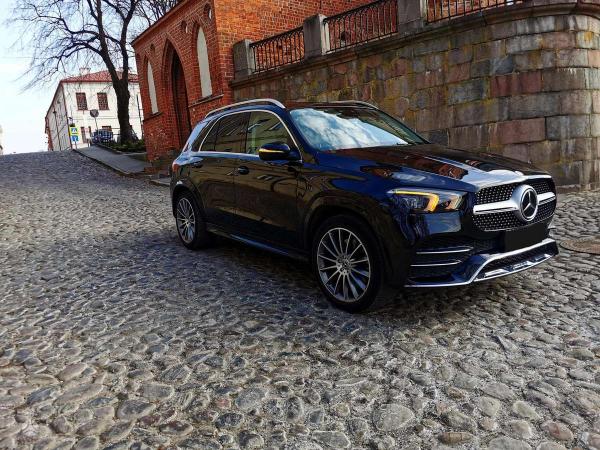 Melns Mercedes-Benz GLE 300 2019 Alīta, ar dzinēja tilpumu 2.00 L un nobraukumu 238 tūkst. km par 34900 €, foto 4 vietnē AUTOMOTO.COM.LV
