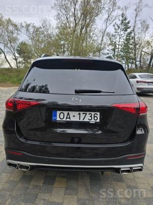 Black Mercedes-Benz GLE 300 2019 in Jurmala, with an engine capacity of 2.00 L and mileage of 162 thousand km for 42000 €, photo 14 on AUTOMOTO.COM.LV