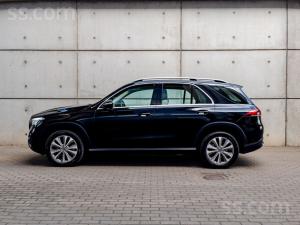 Melns Mercedes-Benz GLE 300 2020 Rīga, ar dzinēja tilpumu 2.00 L un nobraukumu 96 tūkst. km par 39950 €, foto 7 vietnē AUTOMOTO.COM.LV
