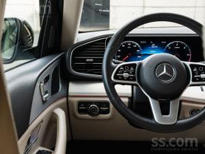 Melns Mercedes-Benz GLE 300 2020 Rīga, ar dzinēja tilpumu 2.00 L un nobraukumu 96 tūkst. km par 39950 €, foto 32 vietnē AUTOMOTO.COM.LV