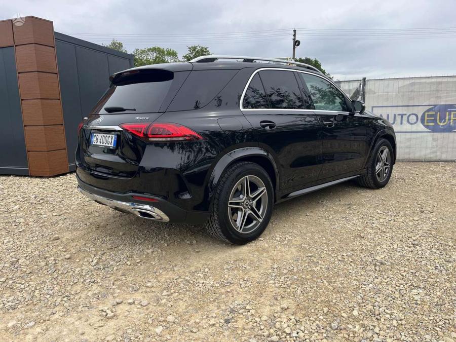 Black Mercedes-Benz GLE 300 2020 in Kaunas, with an engine capacity of 1.95 L and mileage of 186 thousand km for 37500 €, photo 5 on AUTOMOTO.COM.LV