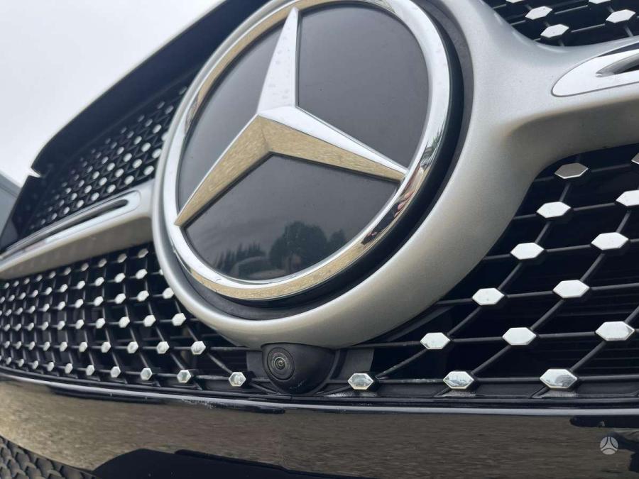 Black Mercedes-Benz GLE 300 2020 in Kaunas, with an engine capacity of 1.95 L and mileage of 186 thousand km for 37500 €, photo 8 on AUTOMOTO.COM.LV