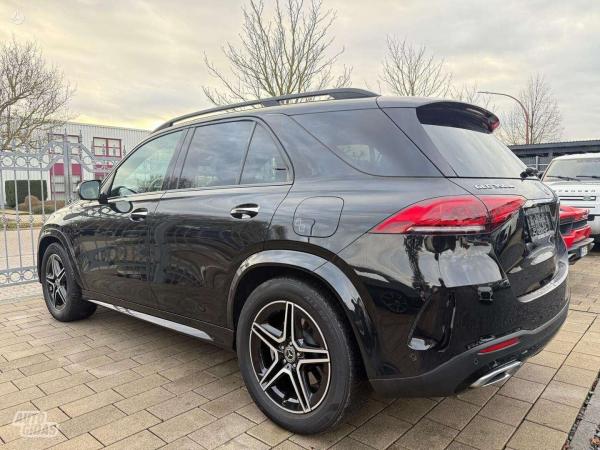 Black Mercedes-Benz GLE 300 2021 in Marijampole, with an engine capacity of 2.00 L and mileage of 198 thousand km for 44450 €, photo 4 on AUTOMOTO.COM.LV