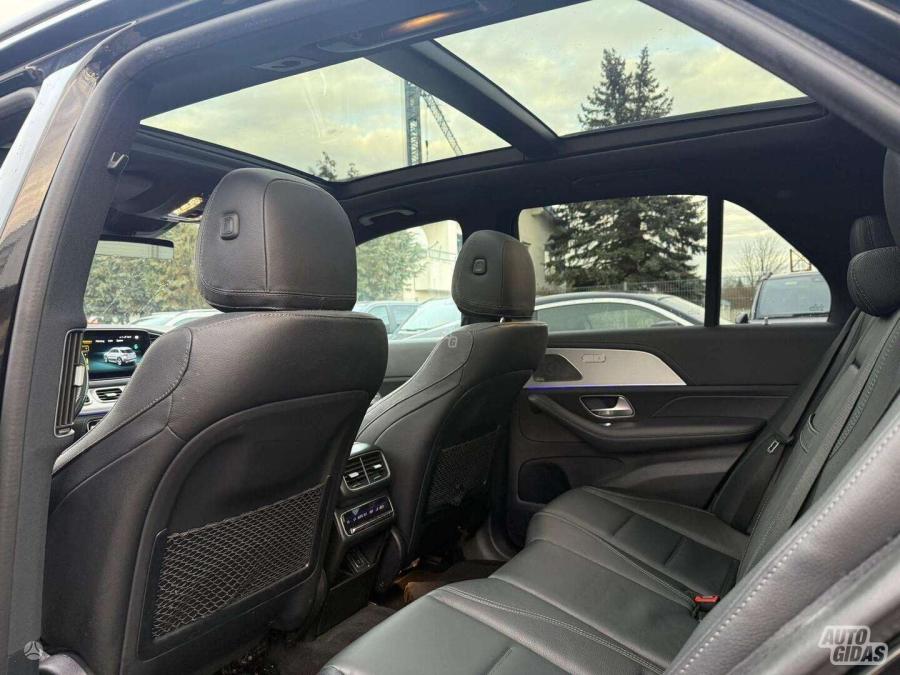 Melns Mercedes-Benz GLE 300 2021 Marijampole, ar dzinēja tilpumu 2.00 L un nobraukumu 198 tūkst. km par 44450 €, foto 15 vietnē AUTOMOTO.COM.LV