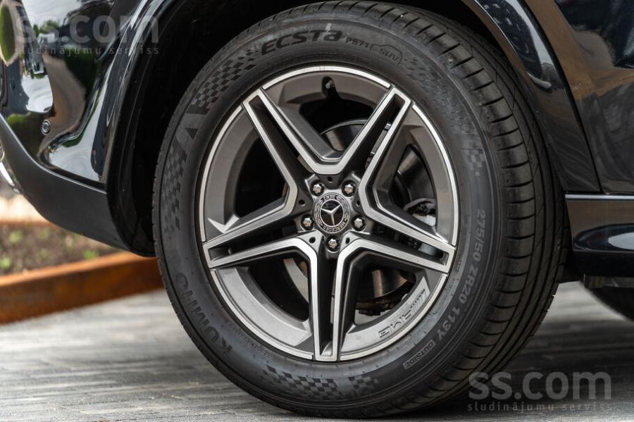 Melns Mercedes-Benz GLE 300 2021 Rīga, ar dzinēja tilpumu 2.00 L un nobraukumu 59 tūkst. km par 52000 €, foto 10 vietnē AUTOMOTO.COM.LV