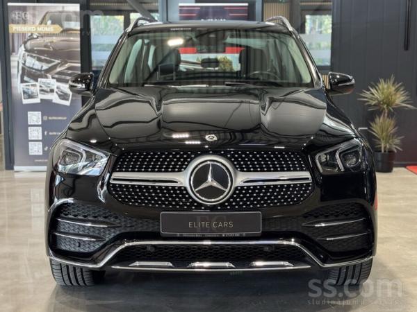 Mercedes-Benz GLE 300 2021 Rīga vietnē Melns Mercedes-Benz GLE 300 2021 Rīga, ar dzinēja tilpumu 2.00 L un nobraukumu 65 tūkst. km par 49990 €, foto 3 vietnē AUTOMOTO.COM.LV