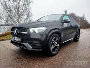 Black Mercedes-Benz GLE 300 2022 in Riga, with an engine capacity of 2.00 L and mileage of 63 thousand km for 65000 €, photo 2 on AUTOMOTO.COM.LV