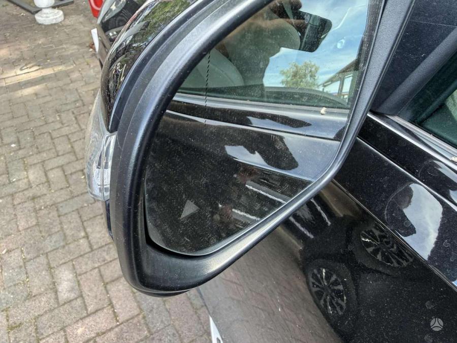 Black Mercedes-Benz GLE 300 2022 in Siauliai, with an engine capacity of 1.99 L and mileage of 229 thousand km for 36900 €, photo 22 on AUTOMOTO.COM.LV