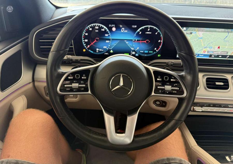 Black Mercedes-Benz GLE 300 2022 in Siauliai, with an engine capacity of 1.99 L and mileage of 229 thousand km for 36900 €, photo 24 on AUTOMOTO.COM.LV