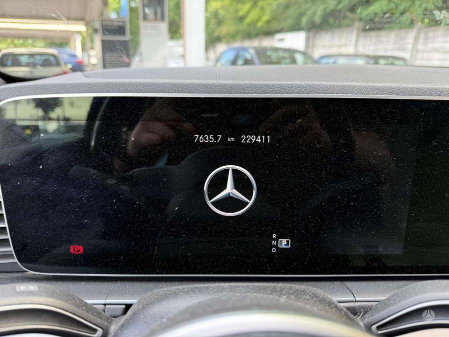 Black Mercedes-Benz GLE 300 2022 in Siauliai, with an engine capacity of 1.99 L and mileage of 229 thousand km for 36900 €, photo 25 on AUTOMOTO.COM.LV
