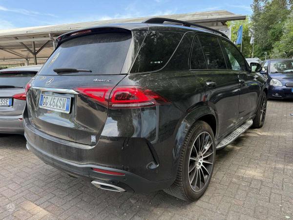 Melns Mercedes-Benz GLE 300 2022 Šauļi, ar dzinēja tilpumu 2.00 L un nobraukumu 229 tūkst. km par 36500 €, foto 4 vietnē AUTOMOTO.COM.LV