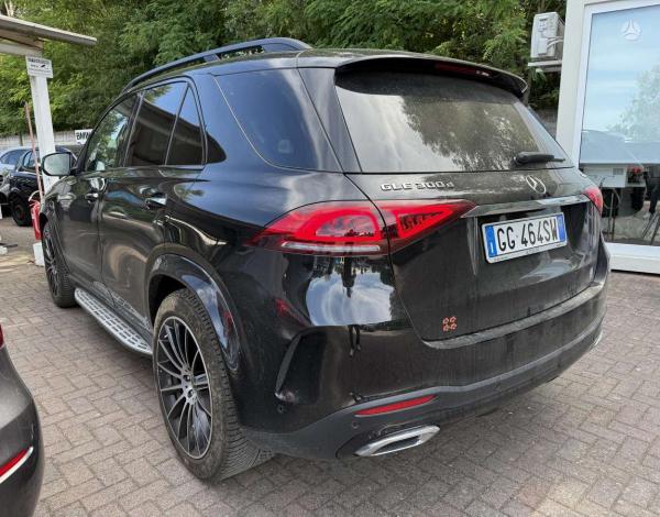 Melns Mercedes-Benz GLE 300 2022 Šauļi, ar dzinēja tilpumu 2.00 L un nobraukumu 229 tūkst. km par 36500 €, foto 6 vietnē AUTOMOTO.COM.LV