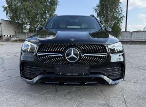 Melns Mercedes-Benz GLE 300 2022 Šauļi, ar dzinēja tilpumu 2.00 L un nobraukumu 229 tūkst. km par 36300 €, foto 3 vietnē AUTOMOTO.COM.LV
