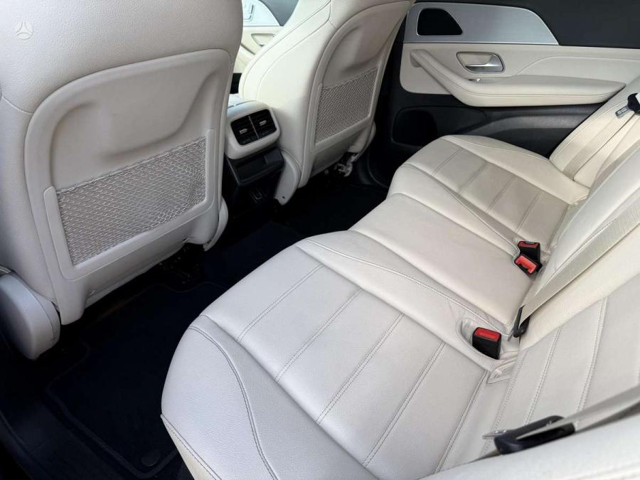 Melns Mercedes-Benz GLE 300 2022 Šauļi, ar dzinēja tilpumu 2.00 L un nobraukumu 229 tūkst. km par 36300 €, foto 15 vietnē AUTOMOTO.COM.LV