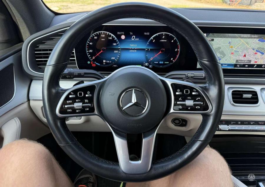 Melns Mercedes-Benz GLE 300 2022 Šauļi, ar dzinēja tilpumu 2.00 L un nobraukumu 229 tūkst. km par 36300 €, foto 27 vietnē AUTOMOTO.COM.LV