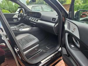 Black Mercedes-Benz GLE 300 2023 in Vilkaviskis, with an engine capacity of 1.99 L and mileage of 112 thousand km for 52900 €, photo 13 on AUTOMOTO.COM.LV