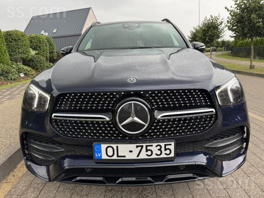Синий Мерседес ГЛЕ 300 2019 в Рига, объемом двигателя 2.00 л и пробегом 143 тыс. км за 37999 €, фото 3 на AUTOMOTO.COM.LV