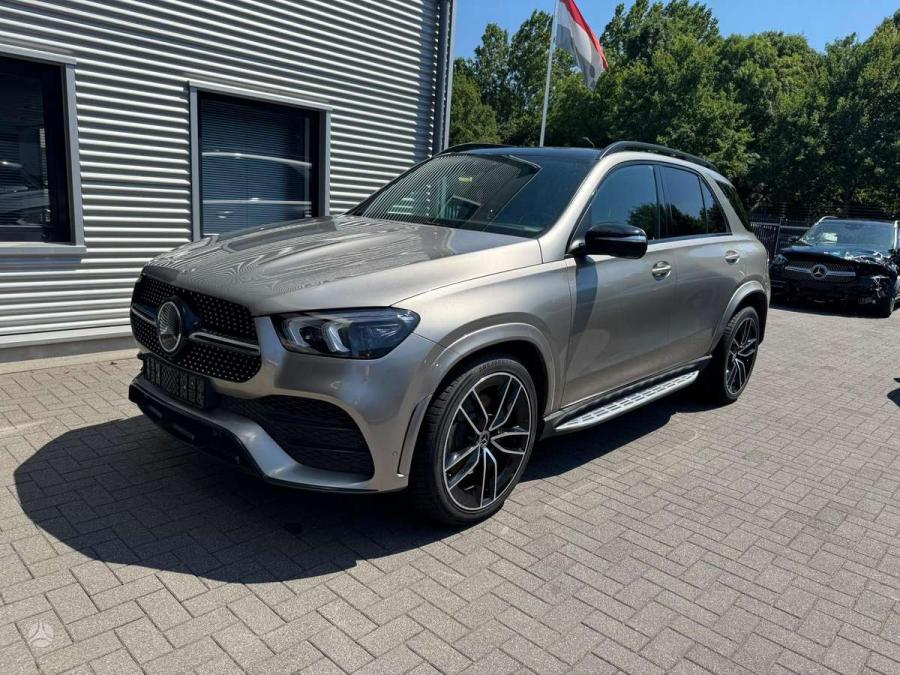Brūns Mercedes-Benz GLE 300 2019 Mažeikiai, ar dzinēja tilpumu 0.00 L un nobraukumu 200 tūkst. km par 23499 €, foto 1 vietnē AUTOMOTO.COM.LV