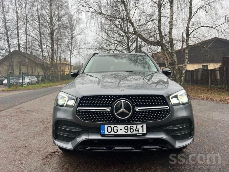 Mercedes-Benz GLE 300 2019 Rīga, ar dzinēja tilpumu 2.00 L un nobraukumu 111 tūkst. km par 46000 €, foto 3 vietnē AUTOMOTO.COM.LV