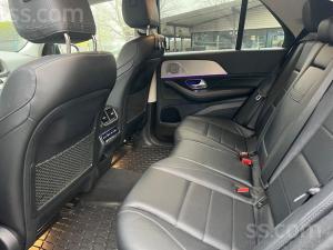 Мерседес ГЛЕ 300 2020 в Рига, объемом двигателя 2.00 л и пробегом 123 тыс. км за 40000 €, фото 10 на AUTOMOTO.COM.LV