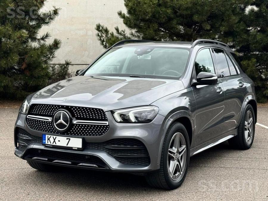 Pelēks Mercedes-Benz GLE 300 2019 Rīga, ar dzinēja tilpumu 2.00 L un nobraukumu 94 tūkst. km par 46950 €, foto 1 vietnē AUTOMOTO.COM.LV