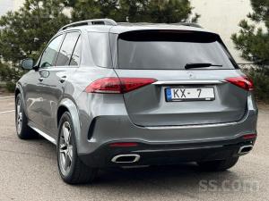 Pelēks Mercedes-Benz GLE 300 2019 Rīga, ar dzinēja tilpumu 2.00 L un nobraukumu 94 tūkst. km par 46950 €, foto 6 vietnē AUTOMOTO.COM.LV