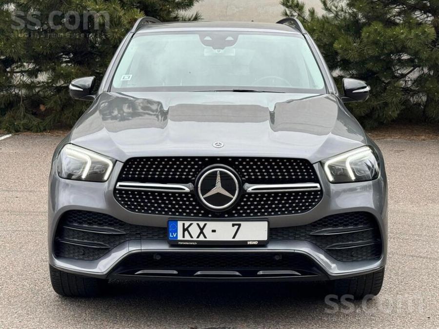 Pelēks Mercedes-Benz GLE 300 2019 Rīga, ar dzinēja tilpumu 2.00 L un nobraukumu 94 tūkst. km par 46950 €, foto 29 vietnē AUTOMOTO.COM.LV