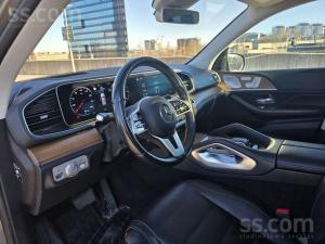 Grey Mercedes-Benz GLE 300 2019 in Riga, with an engine capacity of 2.00 L and mileage of 143 thousand km for 42000 €, photo 10 on AUTOMOTO.COM.LV