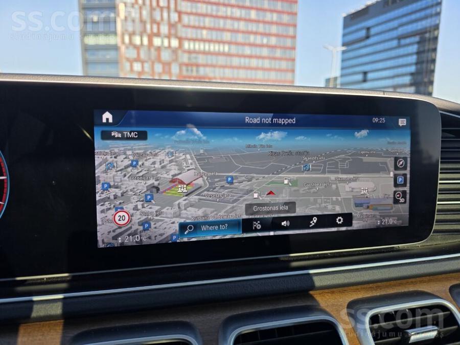 Grey Mercedes-Benz GLE 300 2019 in Riga, with an engine capacity of 2.00 L and mileage of 143 thousand km for 42000 €, photo 19 on AUTOMOTO.COM.LV