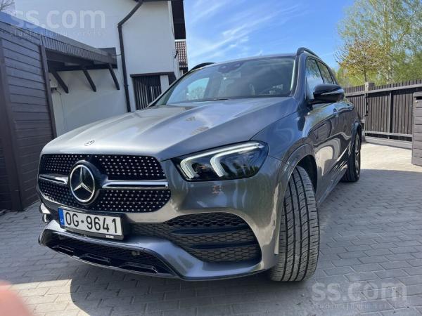 Серый Мерседес ГЛЕ 300 2020 в Рига, объемом двигателя 2.00 л и пробегом 123 тыс. км за 40000 €, фото 4 на AUTOMOTO.COM.LV