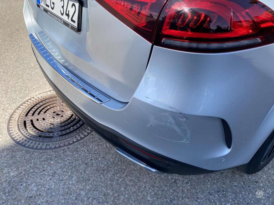 Pelēks Mercedes-Benz GLE 300 2020 Viļņa, ar dzinēja tilpumu 1.95 L un nobraukumu 129 tūkst. km par 41500 €, foto 12 vietnē AUTOMOTO.COM.LV