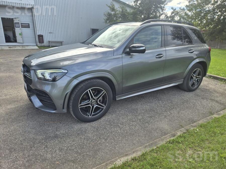 Pelēks Mercedes-Benz GLE 300 2022 Rīga, ar dzinēja tilpumu 2.00 L un nobraukumu 64 tūkst. km par 57500 €, foto 3 vietnē AUTOMOTO.COM.LV