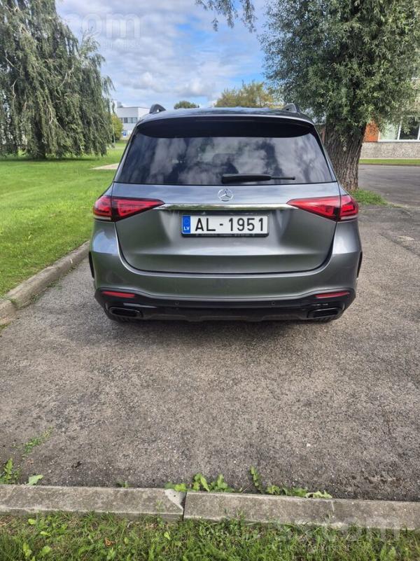Mercedes-Benz GLE 300 2022 Rīga vietnē Pelēks Mercedes-Benz GLE 300 2022 Rīga, ar dzinēja tilpumu 2.00 L un nobraukumu 64 tūkst. km par 57500 €, foto 7 vietnē AUTOMOTO.COM.LV