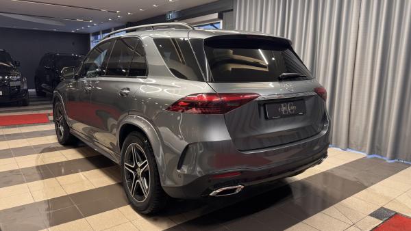 Pelēks Mercedes-Benz GLE 300 2024 Rīga, ar dzinēja tilpumu 2.00 L un nobraukumu 83 tūkst. km par 69990 €, foto 6 vietnē AUTOMOTO.COM.LV