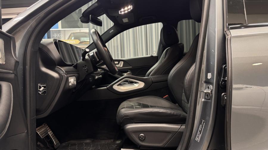 Pelēks Mercedes-Benz GLE 300 2024 Rīga, ar dzinēja tilpumu 2.00 L un nobraukumu 83 tūkst. km par 69990 €, foto 8 vietnē AUTOMOTO.COM.LV