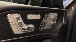 Pelēks Mercedes-Benz GLE 300 2024 Rīga, ar dzinēja tilpumu 2.00 L un nobraukumu 83 tūkst. km par 69990 €, foto 11 vietnē AUTOMOTO.COM.LV