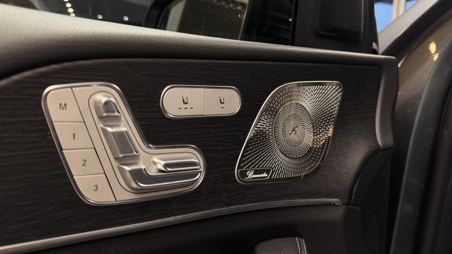 Pelēks Mercedes-Benz GLE 300 2024 Rīga, ar dzinēja tilpumu 2.00 L un nobraukumu 83 tūkst. km par 69990 €, foto 11 vietnē AUTOMOTO.COM.LV