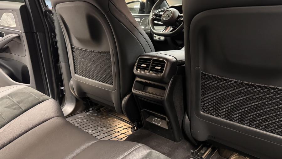 Pelēks Mercedes-Benz GLE 300 2024 Rīga, ar dzinēja tilpumu 2.00 L un nobraukumu 83 tūkst. km par 69990 €, foto 15 vietnē AUTOMOTO.COM.LV