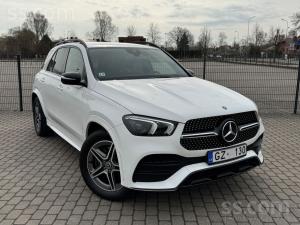 White Mercedes-Benz GLE 300 2020 in Jelgava, with an engine capacity of 3.00 L and mileage of 0 thousand km for 55000 €, photo 2 on AUTOMOTO.COM.LV