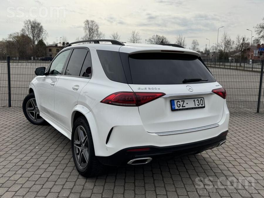 White Mercedes-Benz GLE 300 2020 in Jelgava, with an engine capacity of 3.00 L and mileage of 0 thousand km for 55000 €, photo 4 on AUTOMOTO.COM.LV