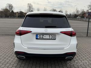 White Mercedes-Benz GLE 300 2020 in Jelgava, with an engine capacity of 3.00 L and mileage of 0 thousand km for 55000 €, photo 7 on AUTOMOTO.COM.LV