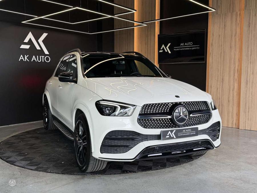 Белый Мерседес ГЛЕ 300 2020 в Каунас, объемом двигателя 1.95 л и пробегом 137 тыс. км за 46990 €, фото 4 на AUTOMOTO.COM.LV