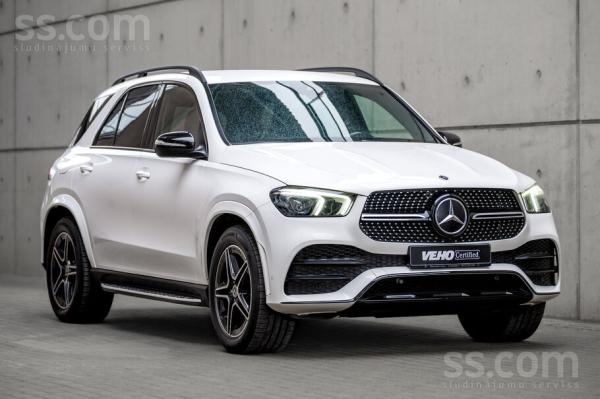 White Mercedes-Benz GLE 300 2020 in Riga, with an engine capacity of 2.00 L and mileage of 152 thousand km for 39900 €, photo 5 on AUTOMOTO.COM.LV