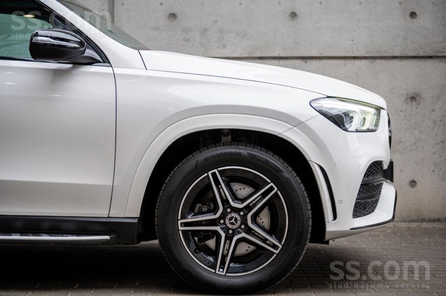 White Mercedes-Benz GLE 300 2020 in Riga, with an engine capacity of 2.00 L and mileage of 152 thousand km for 39900 €, photo 7 on AUTOMOTO.COM.LV