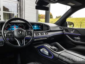 White Mercedes-Benz GLE 300 2020 in Riga, with an engine capacity of 2.00 L and mileage of 152 thousand km for 39900 €, photo 27 on AUTOMOTO.COM.LV