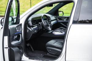 White Mercedes-Benz GLE 300 2020 in Riga, with an engine capacity of 2.00 L and mileage of 152 thousand km for 39900 €, photo 30 on AUTOMOTO.COM.LV