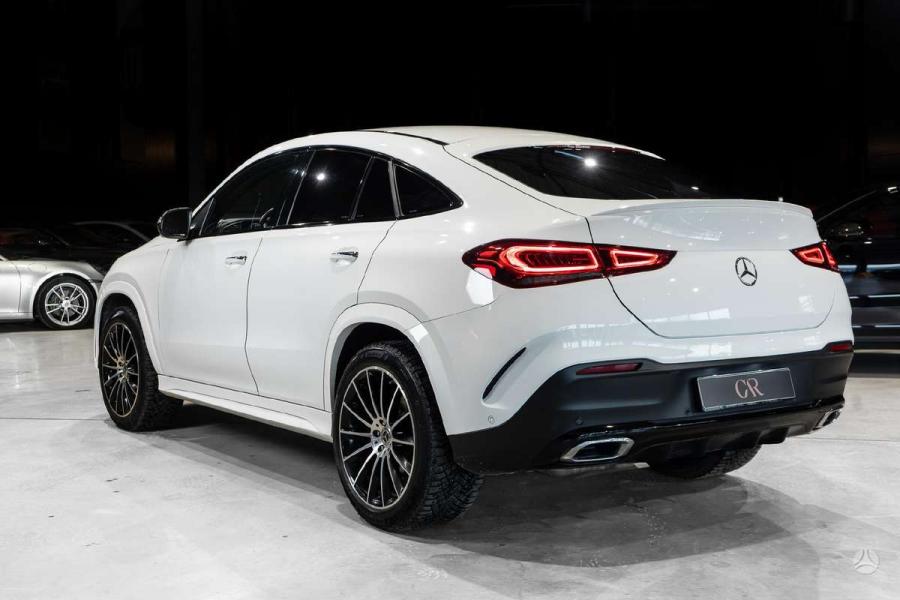 White Mercedes-Benz GLE 300 2022 in Riga, with an engine capacity of 2.99 L and mileage of 53 thousand km for 64900 €, photo 6 on AUTOMOTO.COM.LV